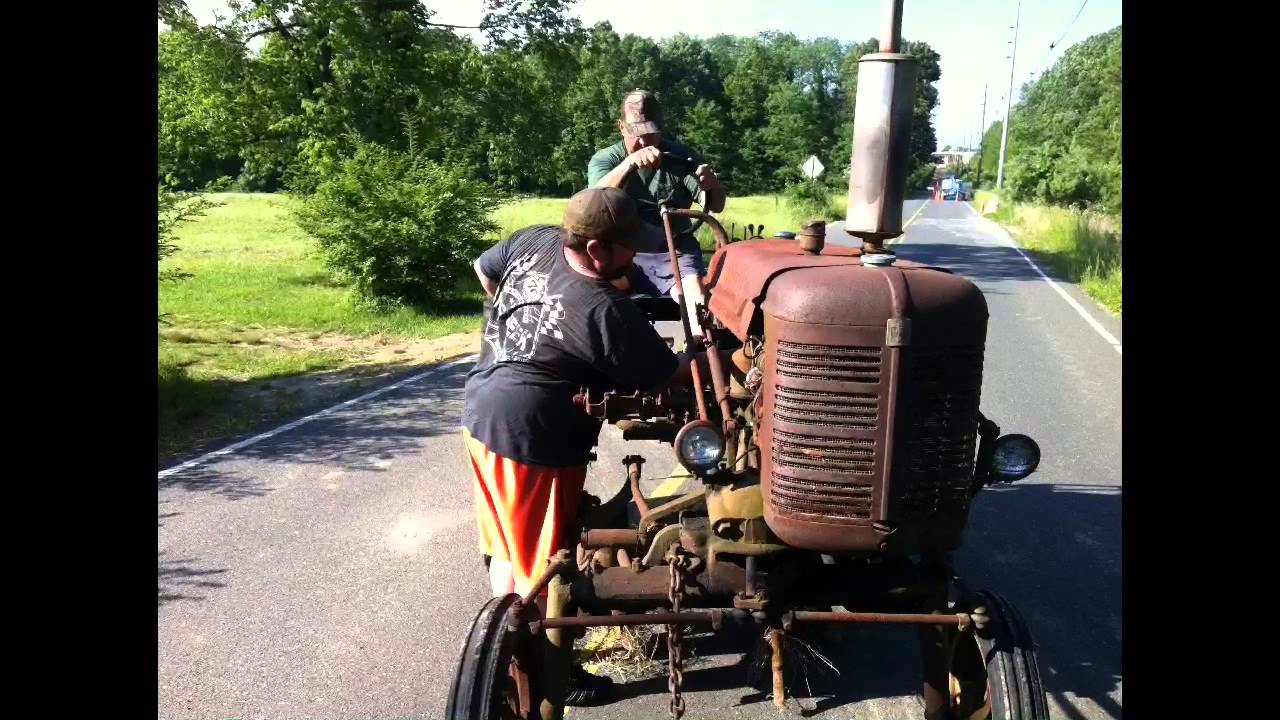 Old Farmall Tractor brought to life after time in the graveyard - YouTube