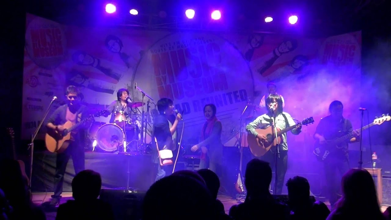 1974 AD Reunited Live at the Museum - YouTube