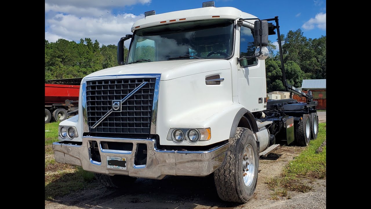 2003 Volvo VHD Tandem Axle Roll-Off Truck For Sale - YouTube
