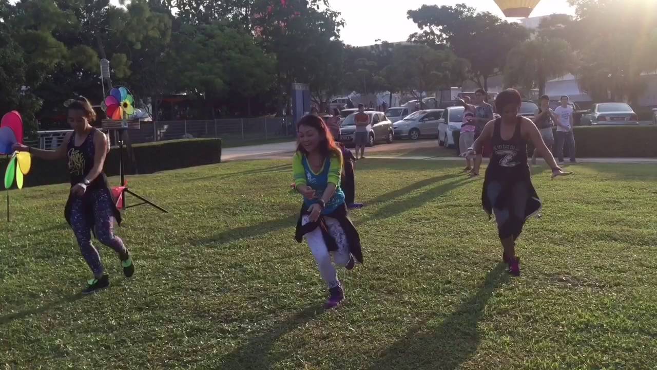 Zumba with Sally hot air balloon festival - YouTube