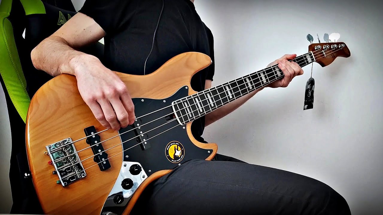 Sire Marcus Miller Bass V5R Alder 4 Natural - Bass Demo - YouTube