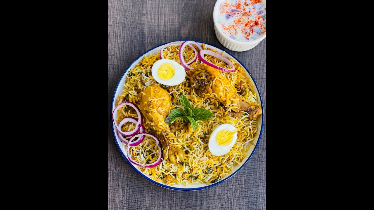 Hyderabadi Chicken Dum Biryani | Kachhi Aqni ki Hyderabadi Chicken Dum ...