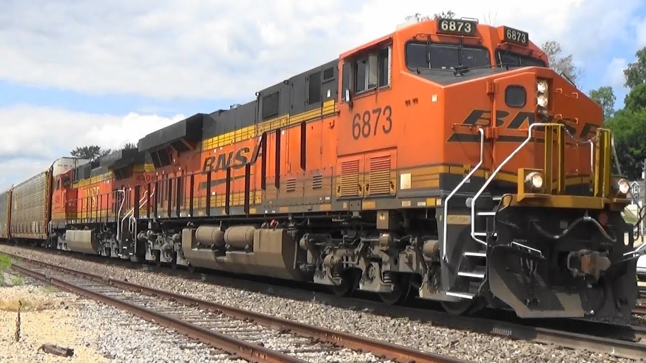 BNSF 6873 Leads a Vehicle Train, East Dubuque, IL, 7/27/18 - YouTube