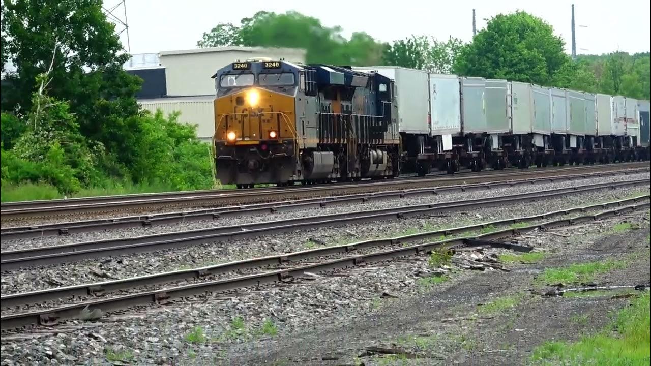 While I Was Filming a Train This Happens! Fast NS Van Train Speeds By! Big CSX Train w DPU ...