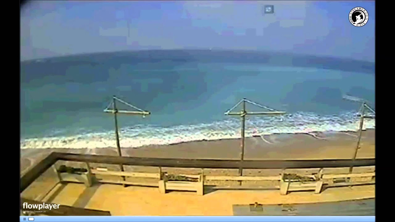 Streamer's Live Surf Cam - January 18th 2015 - 12:00 - YouTube