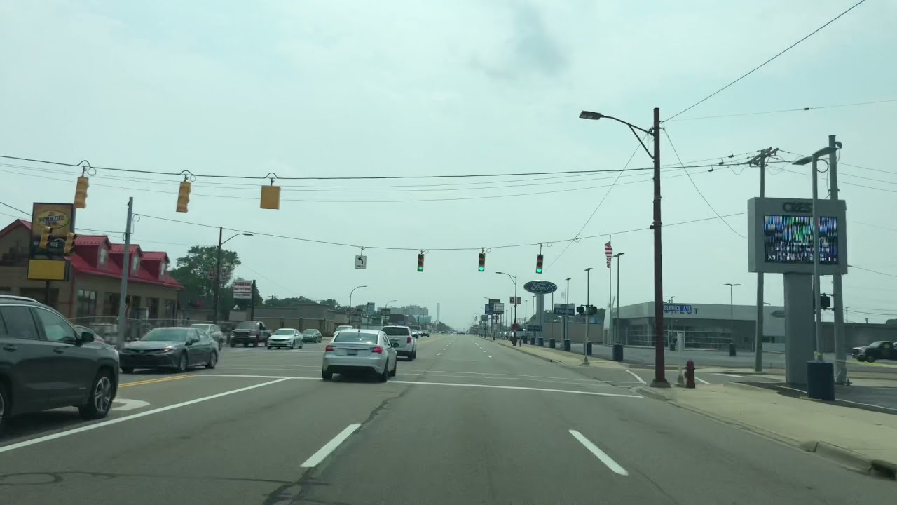 Driving in Warren, Michigan, U.S.A. 🇺🇸 - YouTube