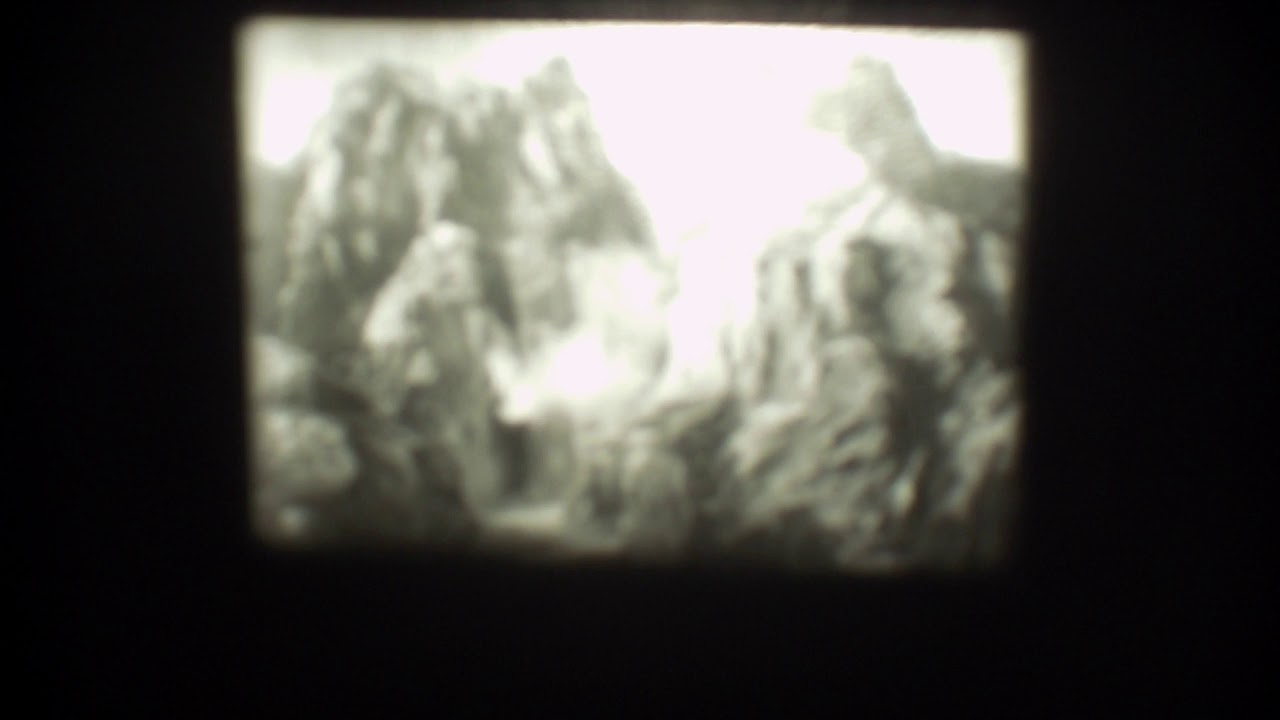 Elmo ST-600 8mm Sound movie Projector - YouTube