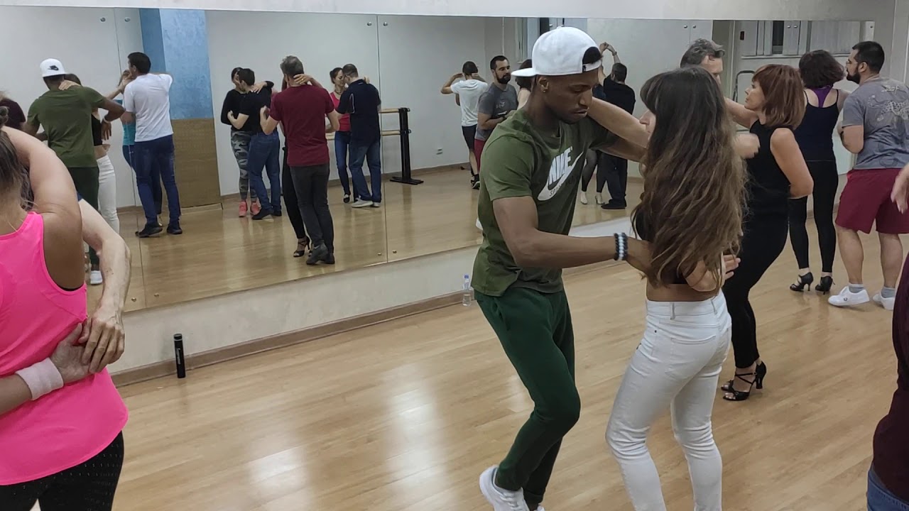 Fidel Romero Bachata Lessons 18.09.2019 - YouTube