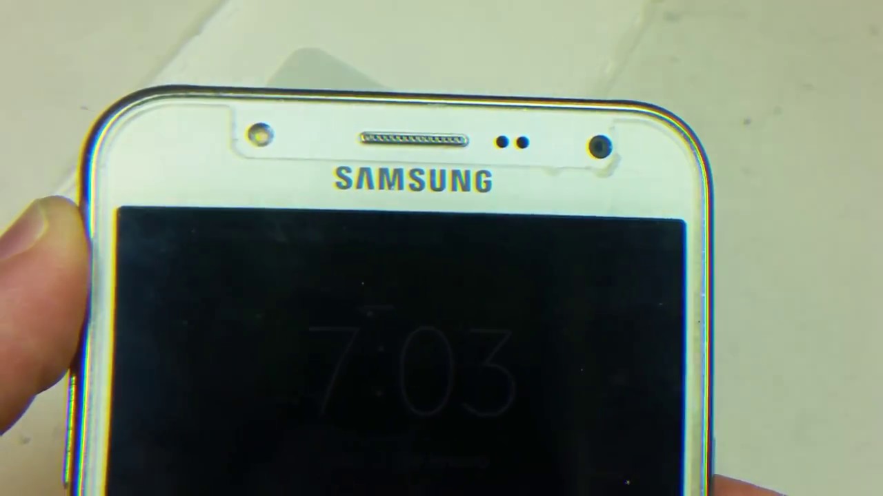 iPhone or Android, charging port not working, easy fix - YouTube