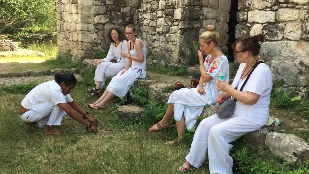 Maya Ritual um sein Land zu schützen - Mayan ritual to protect your ...