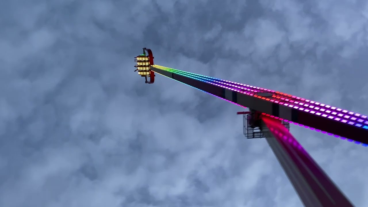 Kaylee dans le Adirondack Outlaw, Six Flags Great Escape 4K - YouTube