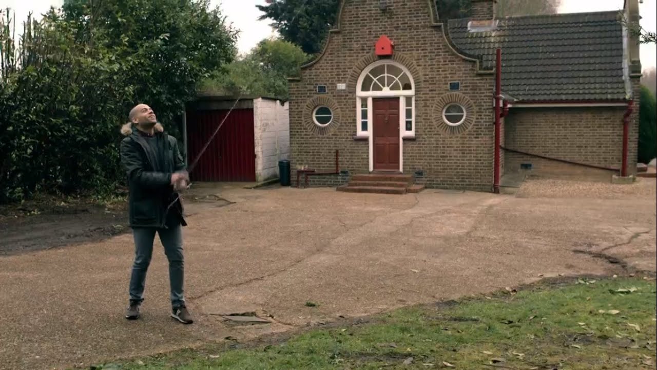 The Taskmaster House Before It Was On TV - YouTube