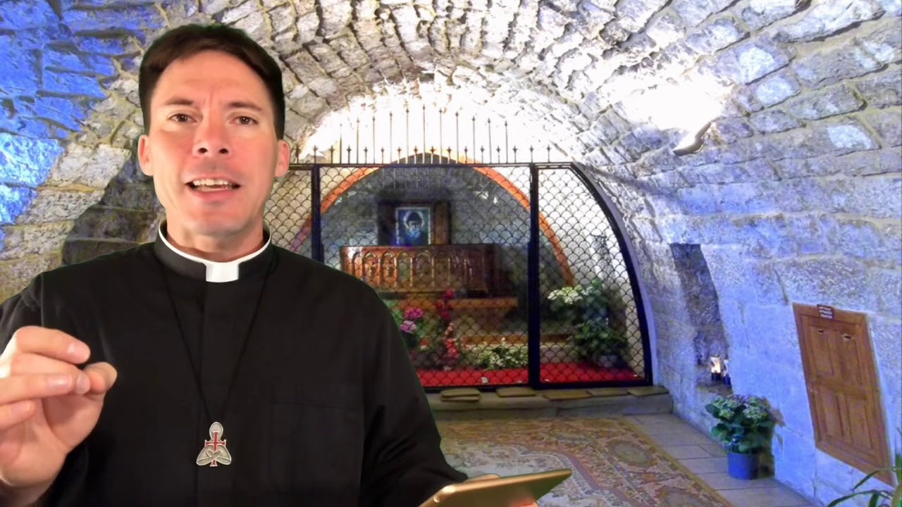 The most impressive incorrupt saint: St Charbel Makhlouf - YouTube