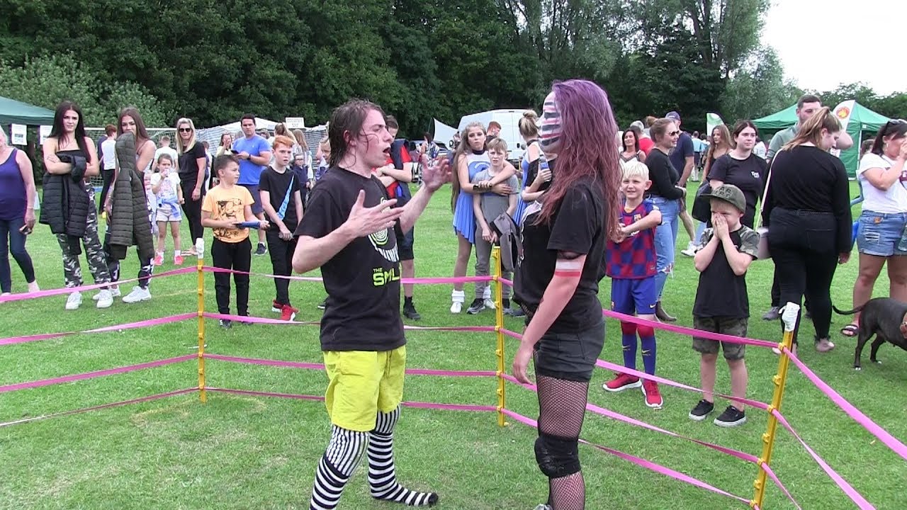 SWF* at Beighton Gala 2019 - Mr Smiley Vs The Spider Queen (aka The ...