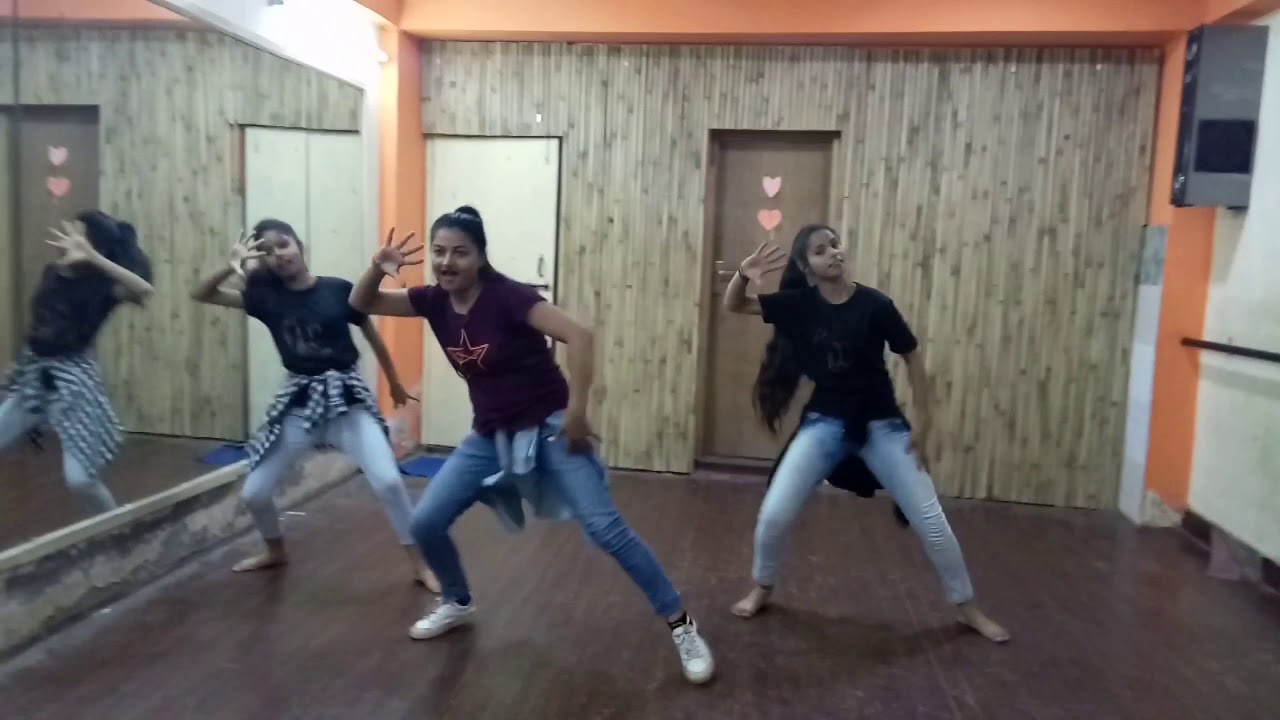 Teri Akhya ka yo kajal-pal pal yaad stave se| dance choreography| easy ...