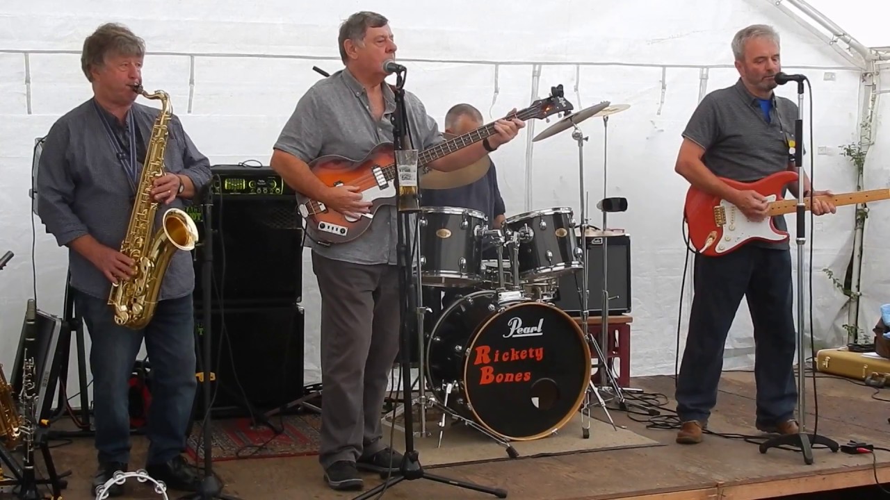 Rickety Bones - Pentewan, Cornwall - Aug 26th 2018 - "Stuck In The ...