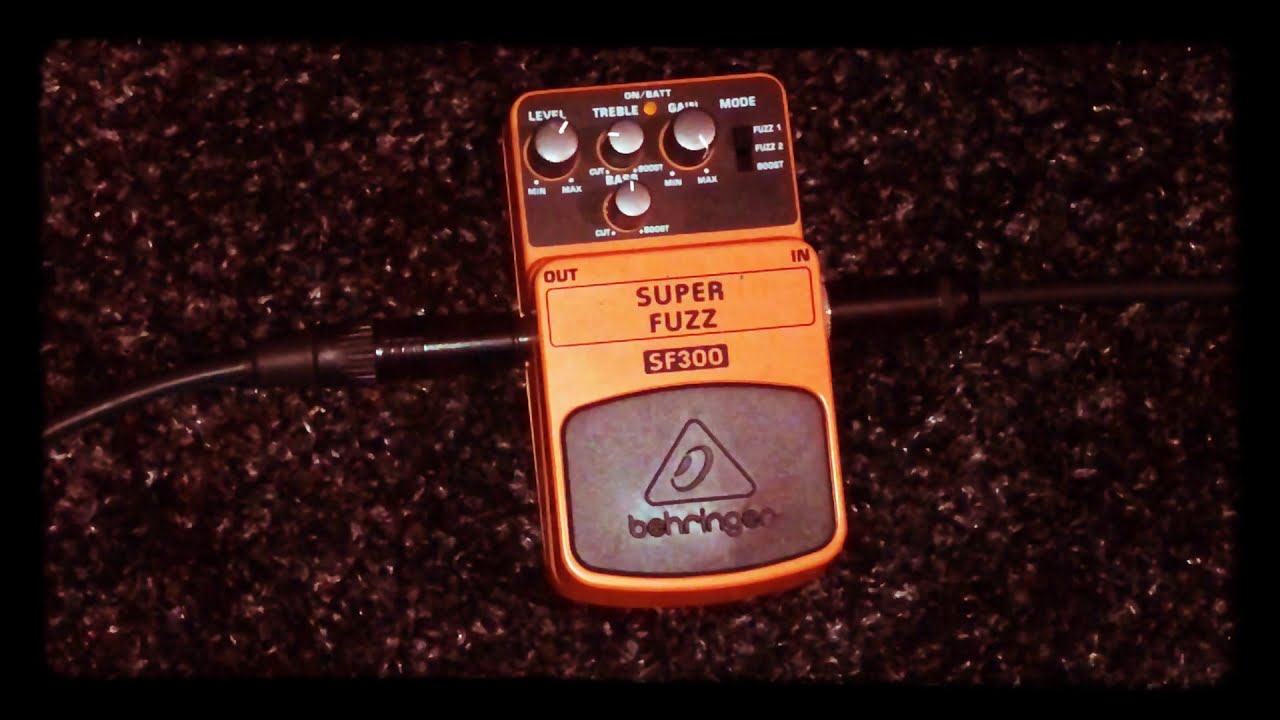 Behringer SF300 Super Fuzz pedal demo - YouTube
