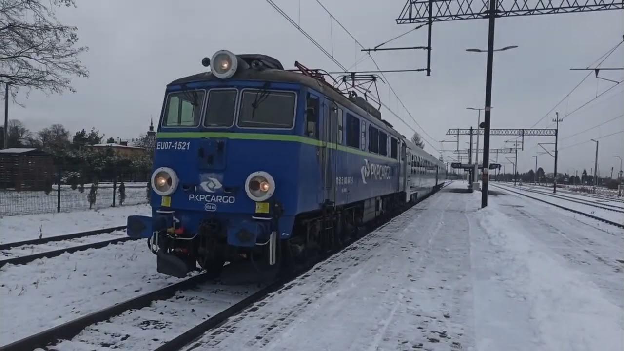 EU07-1521 IC 30100 Malinowski Warszawa Wschodnia Krynica Zdrój - YouTube