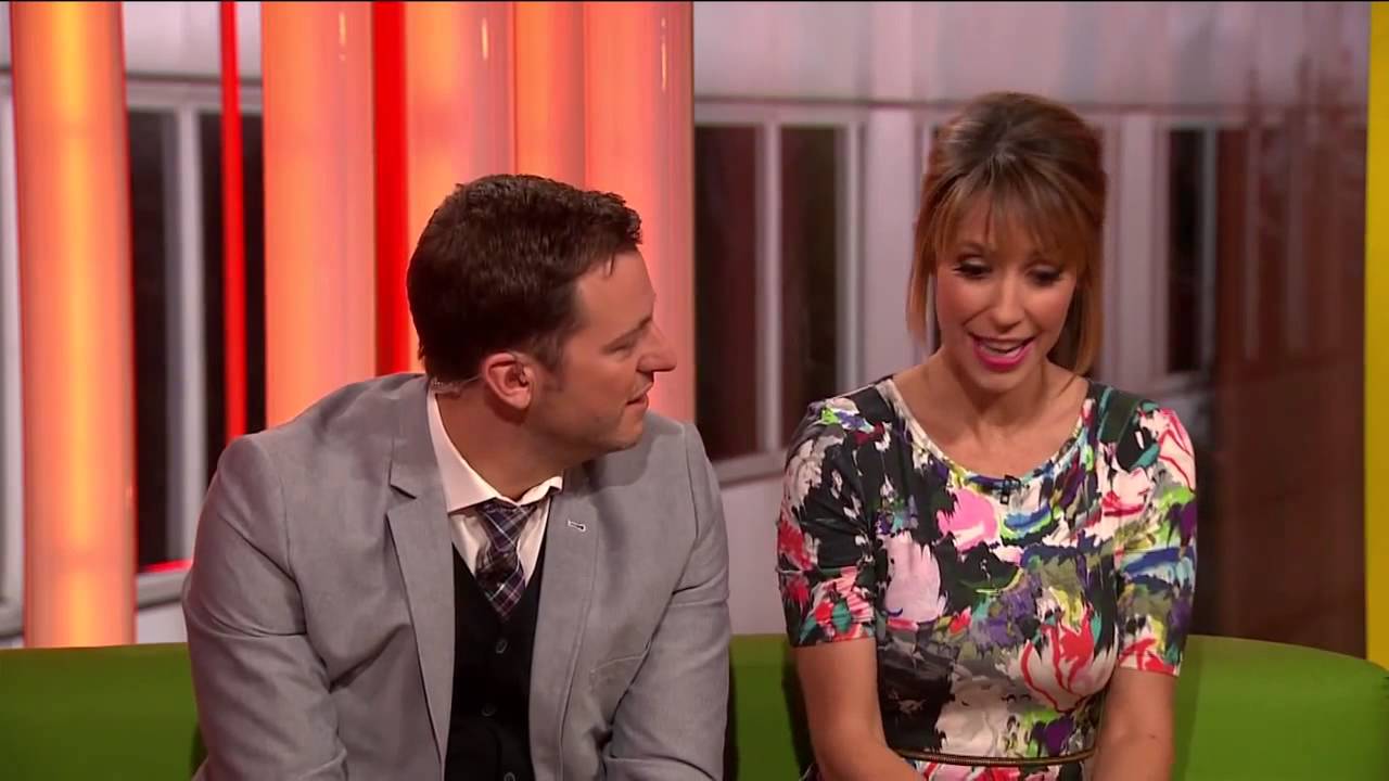 Alex Jones - Short Dress The One Show 23Oct2013 [HD] - YouTube