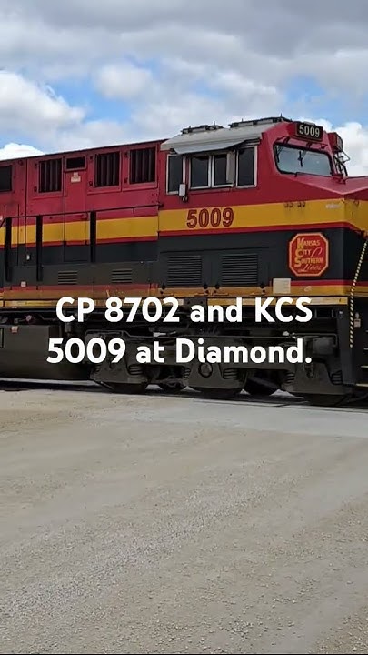 CP ES44AC 8702 lead KCS ET44AC 5009 and 133 grain loads through Diamond. - YouTube