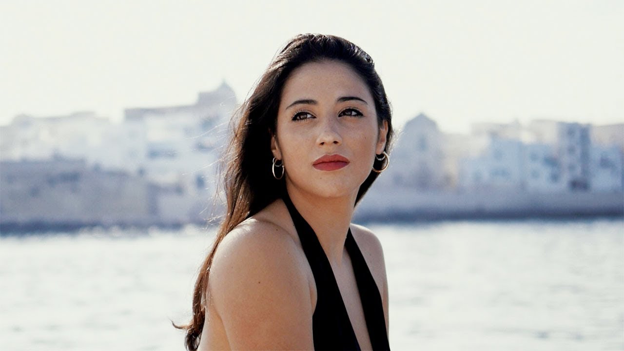 Martina Sivilli - Immagina -Official Video - YouTube