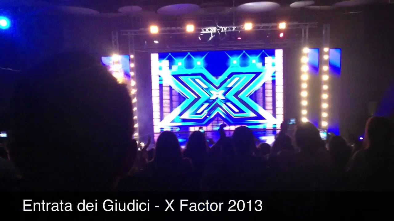 Entrata dei giudici Elio, Mika, Morgan e Simona Ventura a X FACTOR 2013 ...