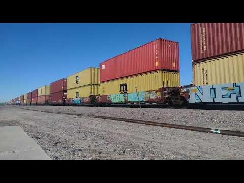 EB BNSF Port Stack Train Feat Duo Rear DPUs At Daggett Ca! #bigbossrailfanner - YouTube