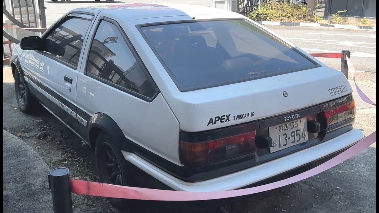 Toyota Sprinter Trueno GT Apex AE86 Initial-D - YouTube