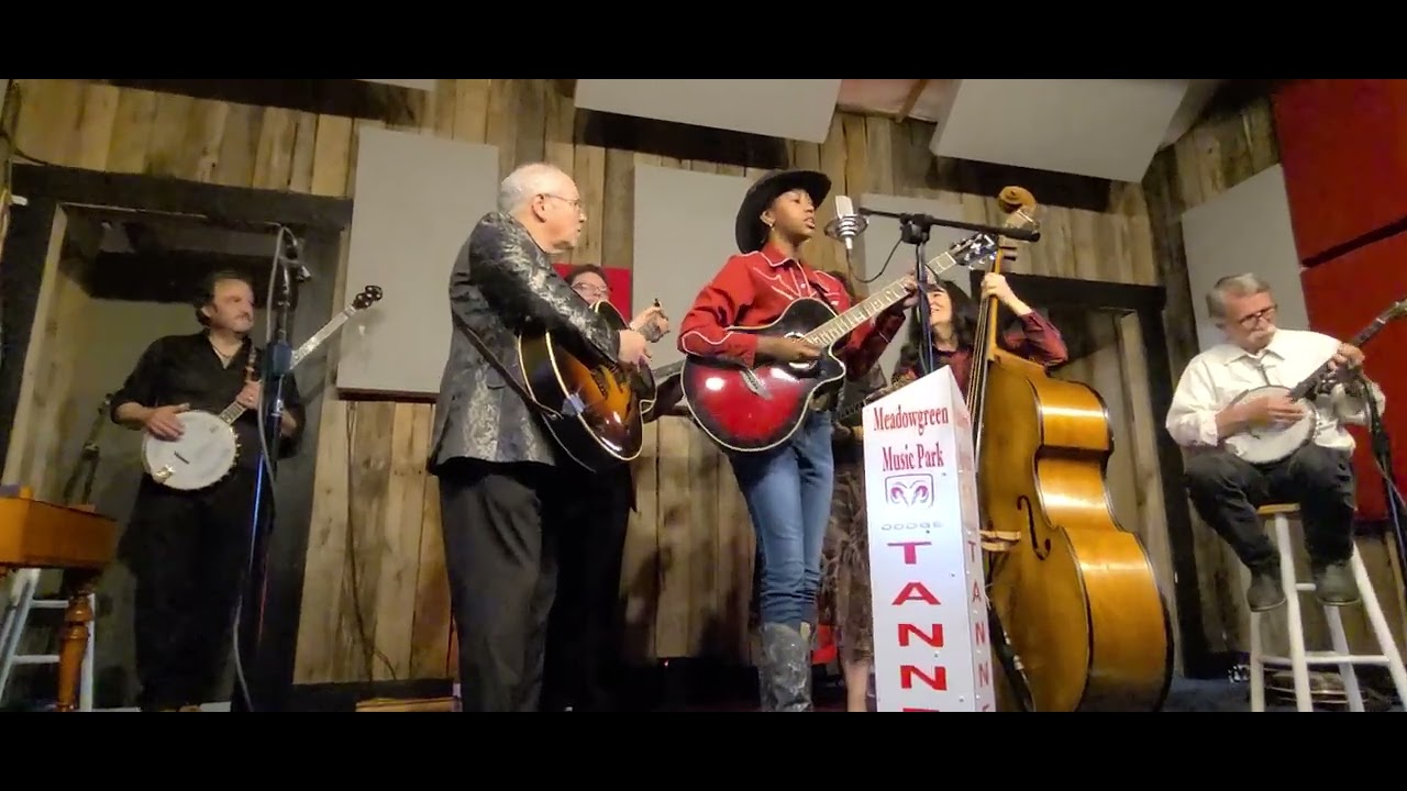Yodeling Blues / Phoebe White, guesting with The McLain Family Band ...