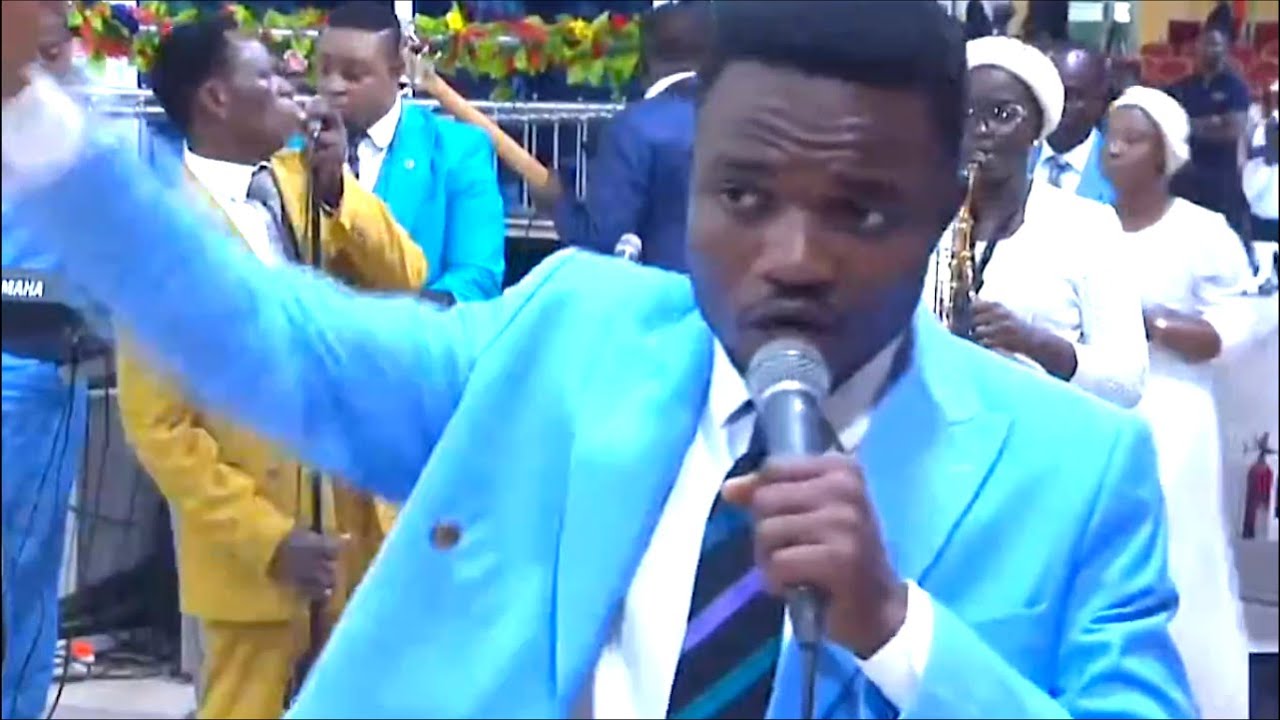 Powerful LIVE Praise @RCCG HOLY GHOST CONGRESS 2022_ DAY 2 - YouTube