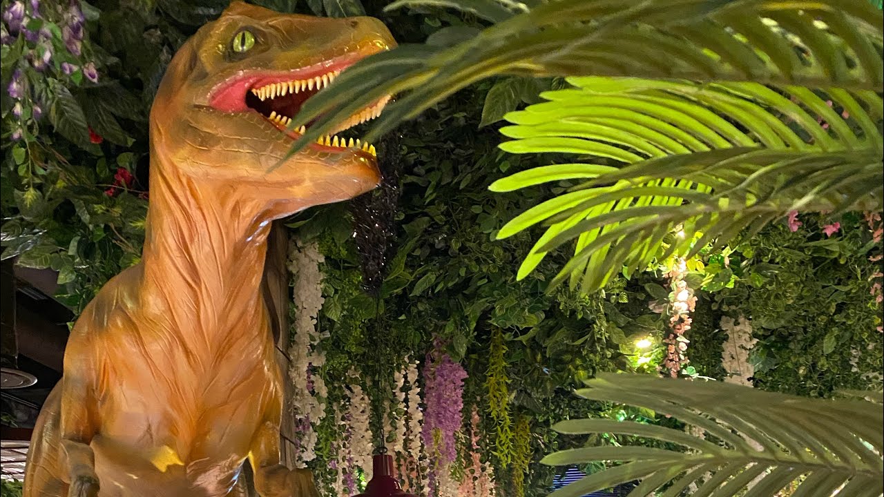 2022 October - Jurassic Grill & Whiteley Visit - YouTube