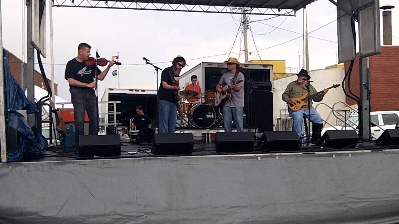 The Daniel Jordan Band Live Cover of Wagon Wheel - YouTube