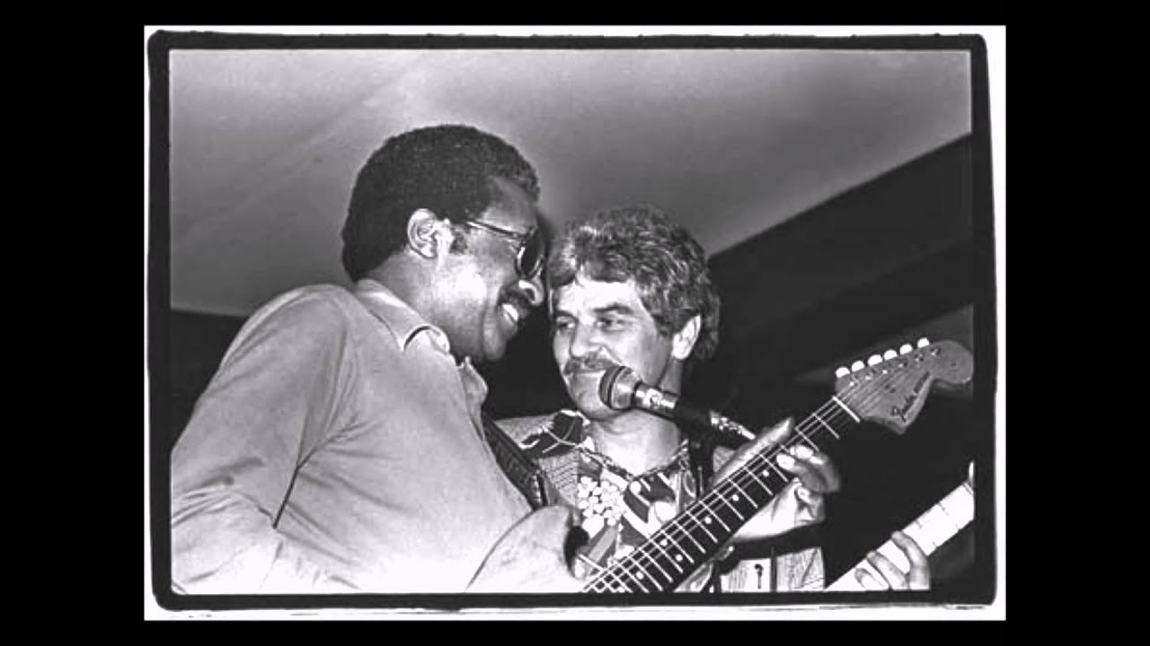 Troyce Key & J J Malone/Crazy Little Chicken - YouTube