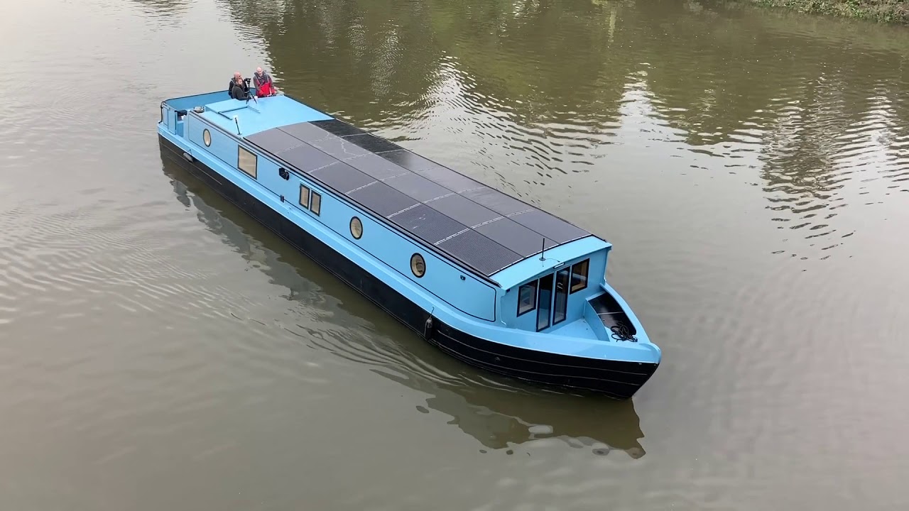 Thames Solar Electric Eileen Anne 2019 - YouTube