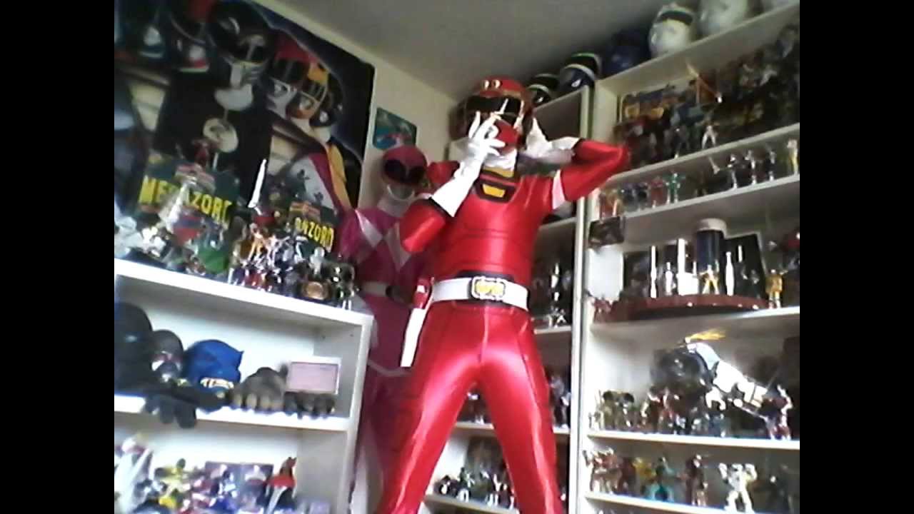 Mighty Morphin Power Rangers prop and toy collection. - YouTube