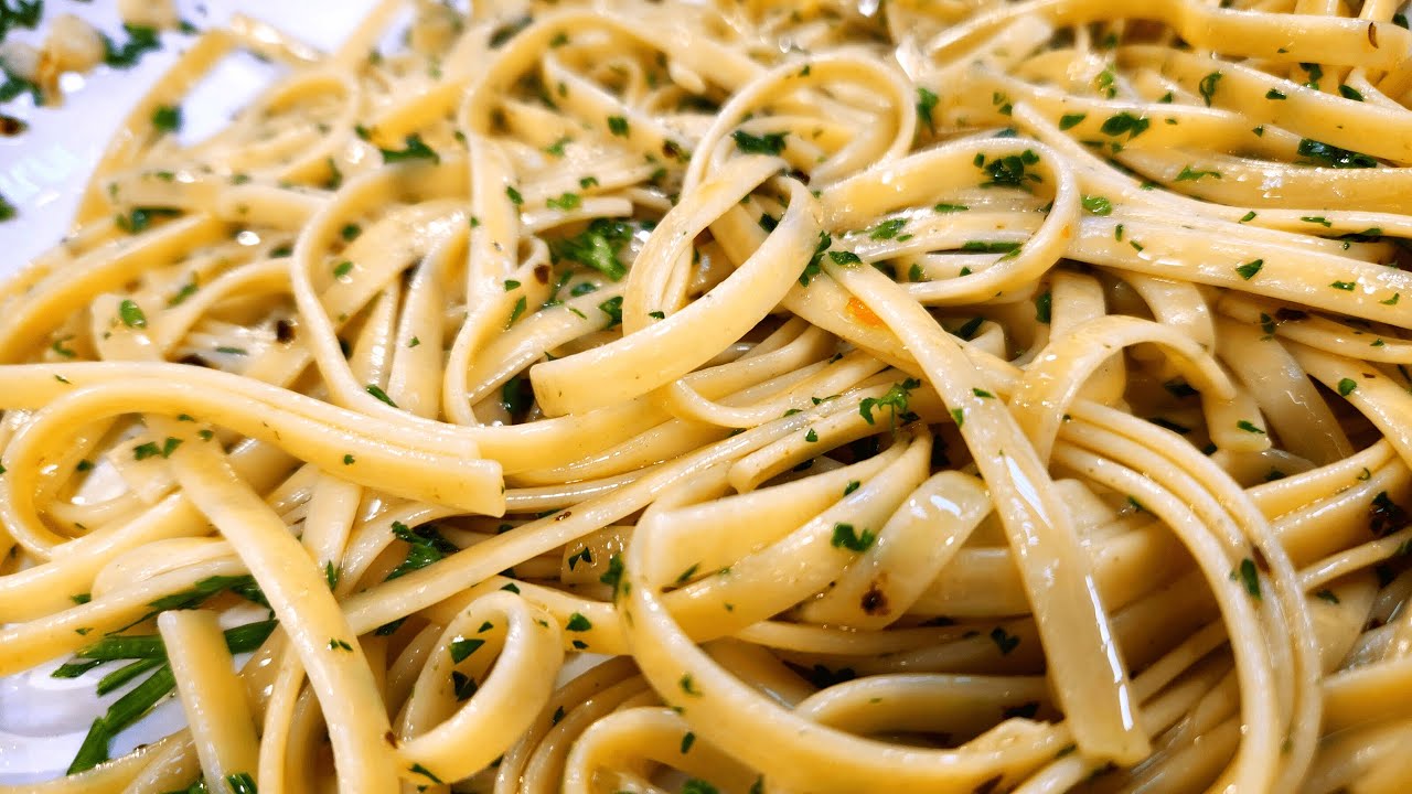 😍 Receta rápida de pasta al aglio e olio🥘| Sabores 👩‍🍳 - YouTube