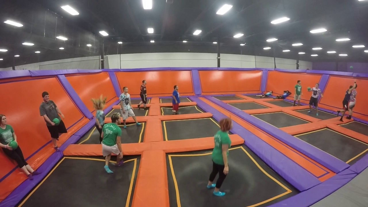 Dodgeball Hero - YouTube