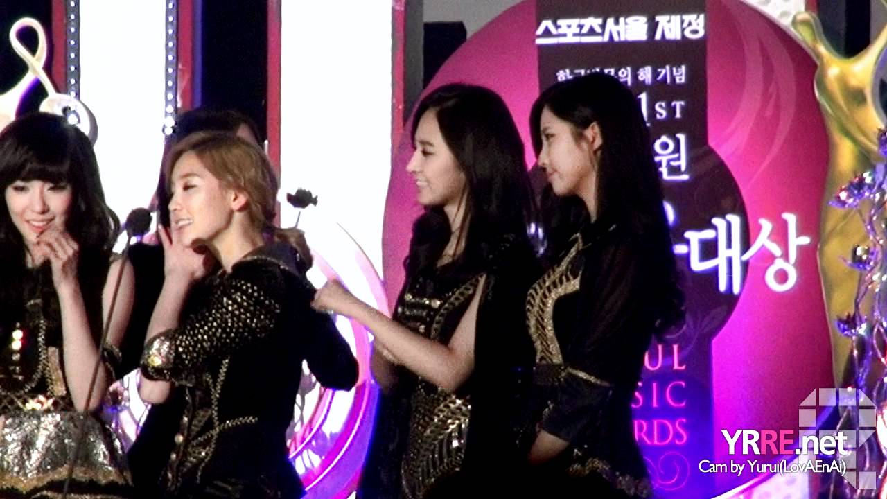 [YRRE] 120119 Seoul Music Awards - Popularity Award - YouTube