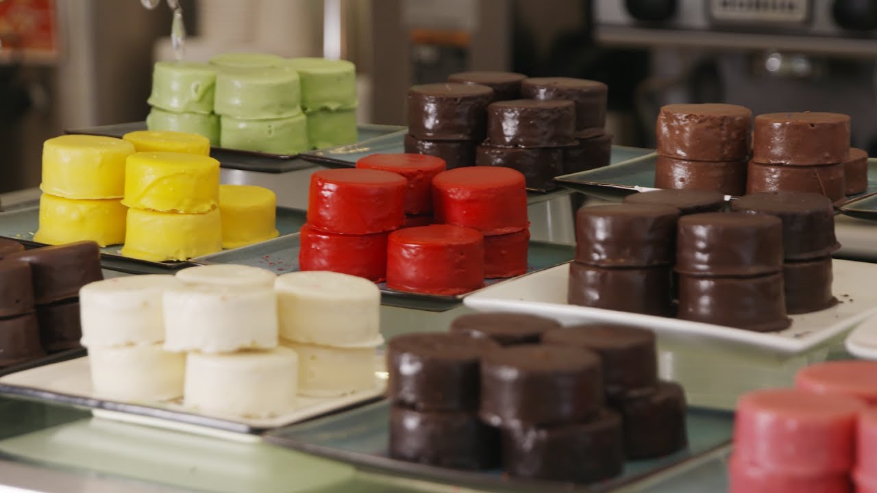 Ring Ding Bar | Delish - YouTube