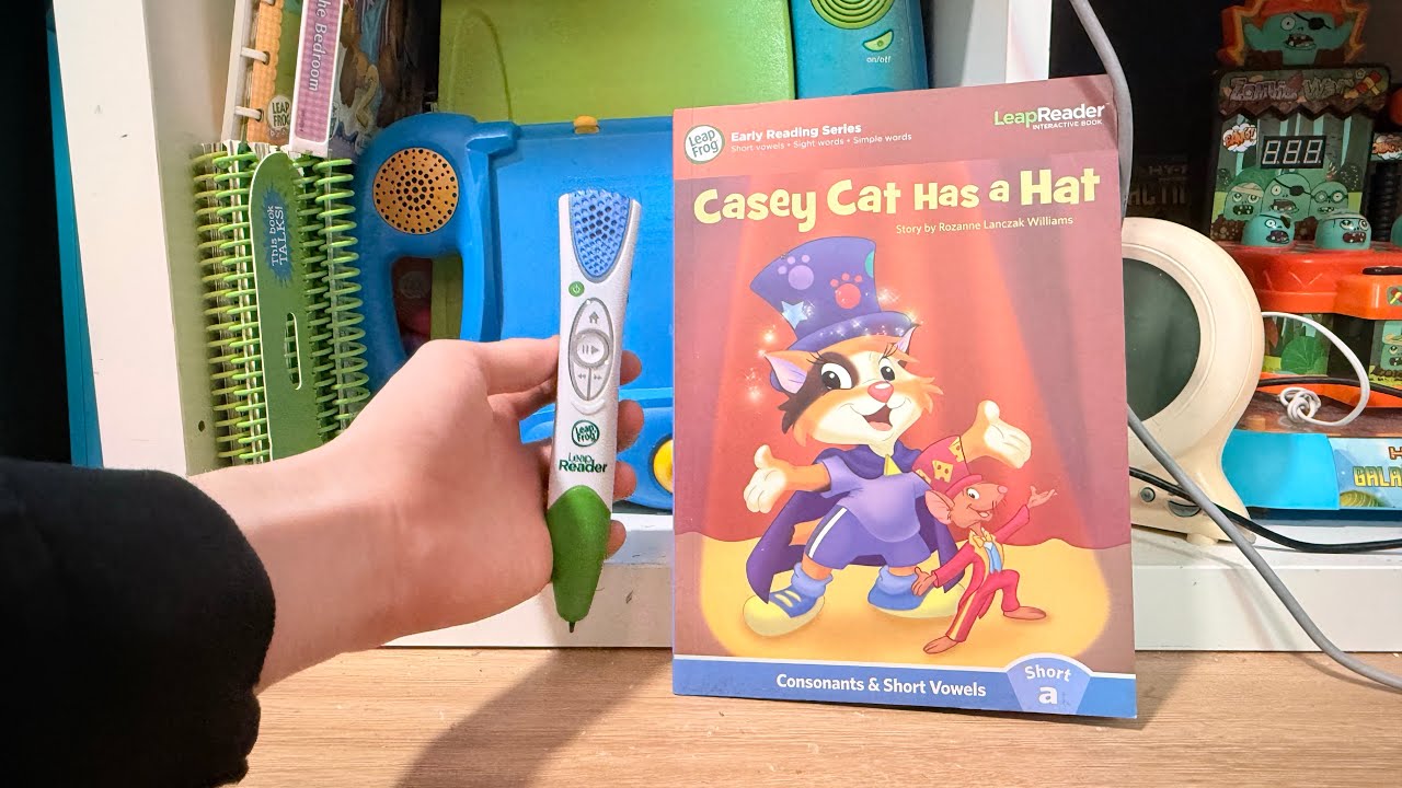 LeapFrog LeapReader: Casey Cat Has A Hat - YouTube