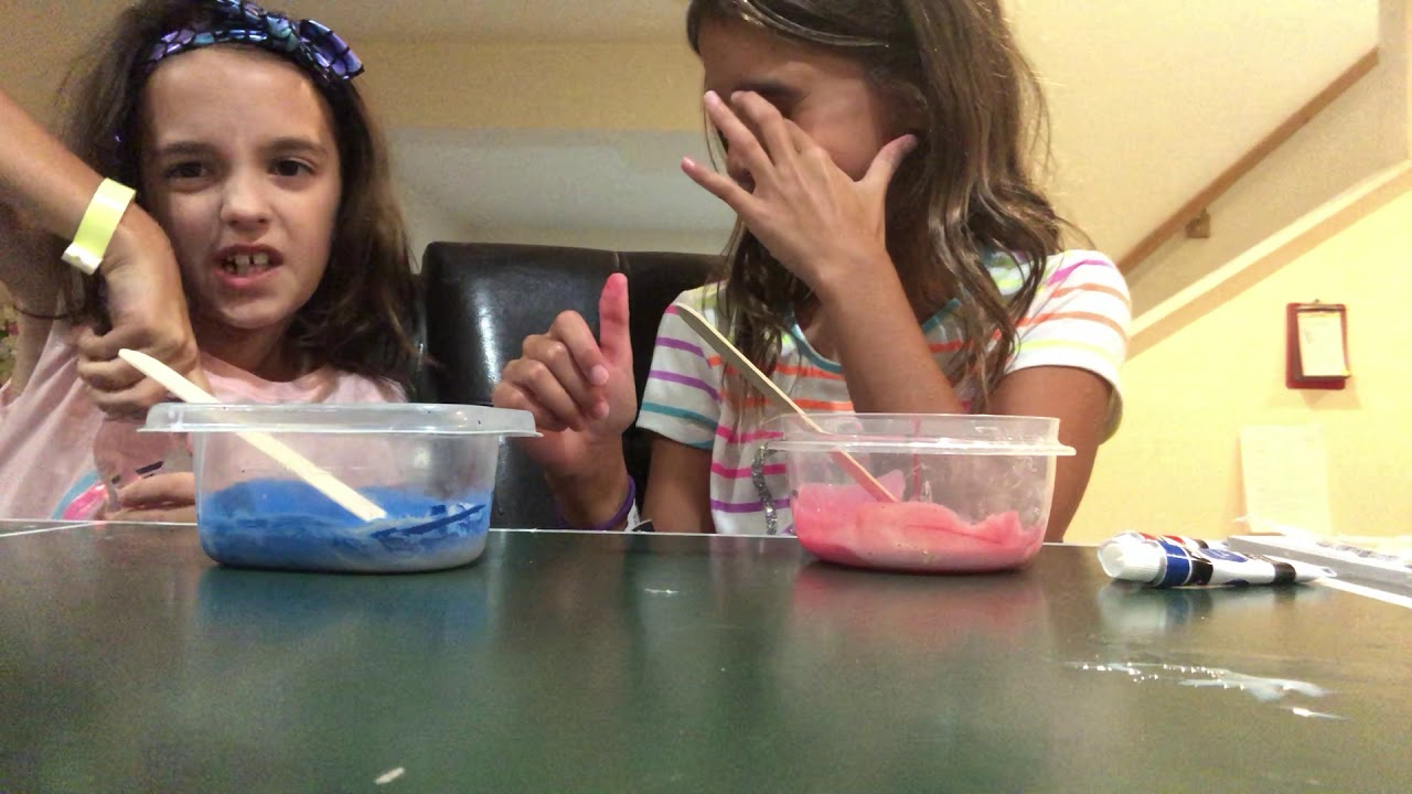 Me and my best friend making slime 😁 - YouTube