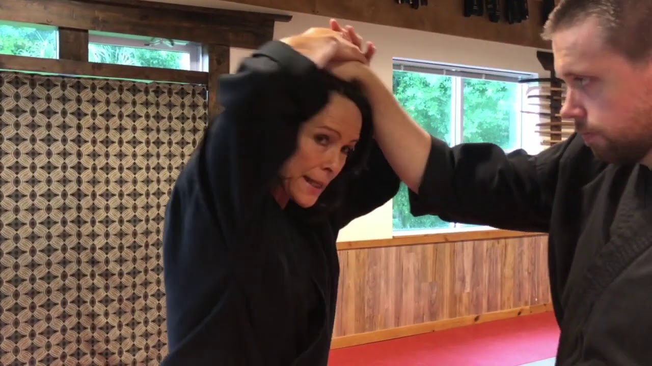 Front Hair Grab - YouTube