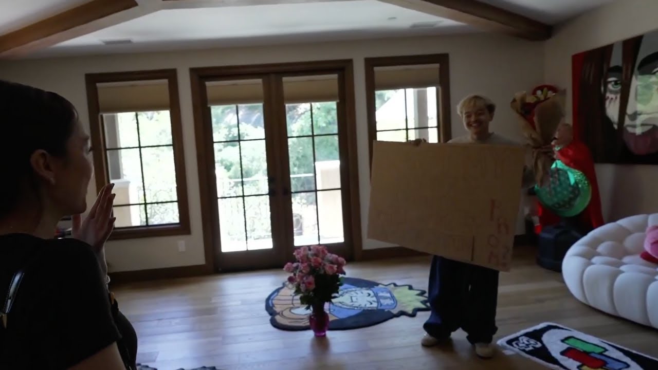 Jason Meets Sakura IRL For The First Time - YouTube