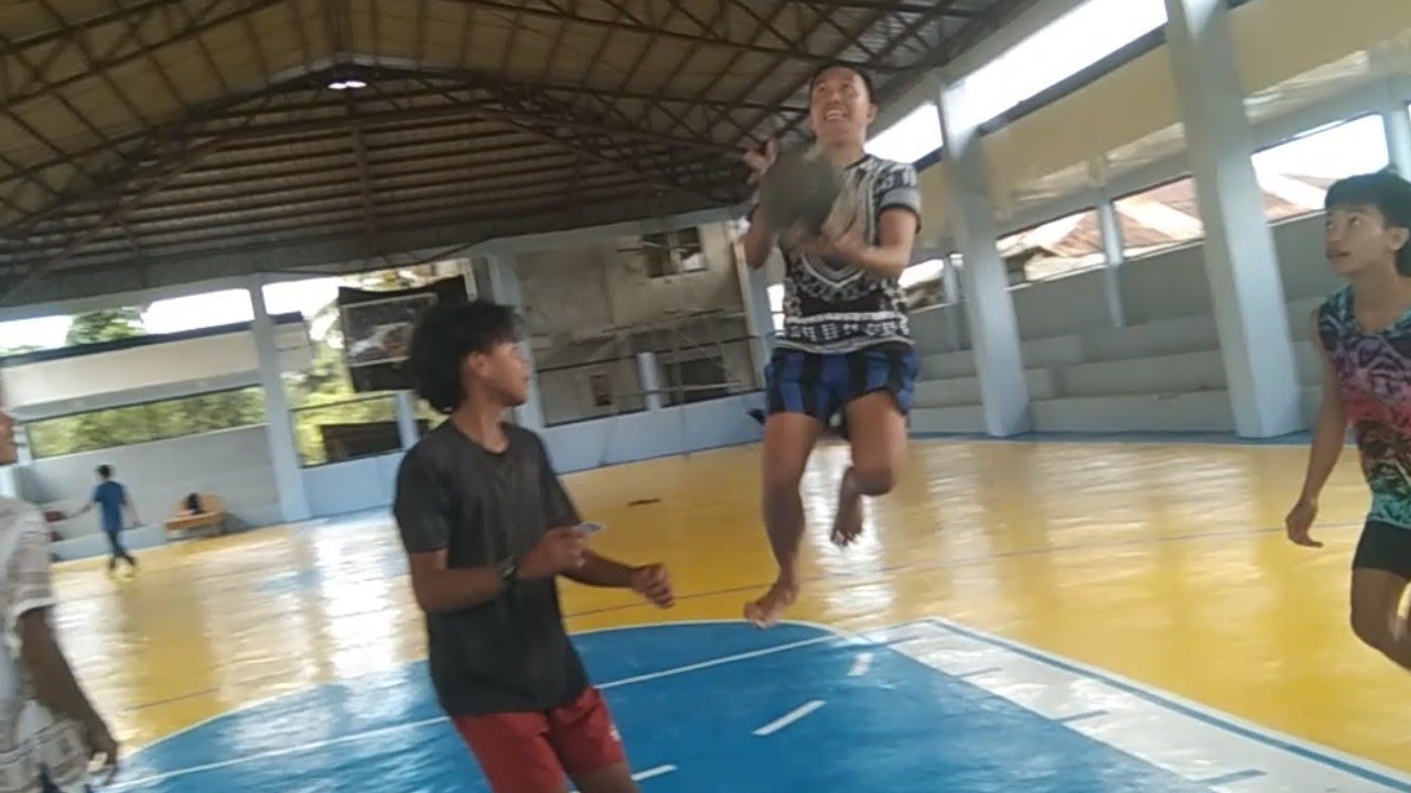 Rubberized covered court Ng Brgy Bonifacio | ADN - YouTube
