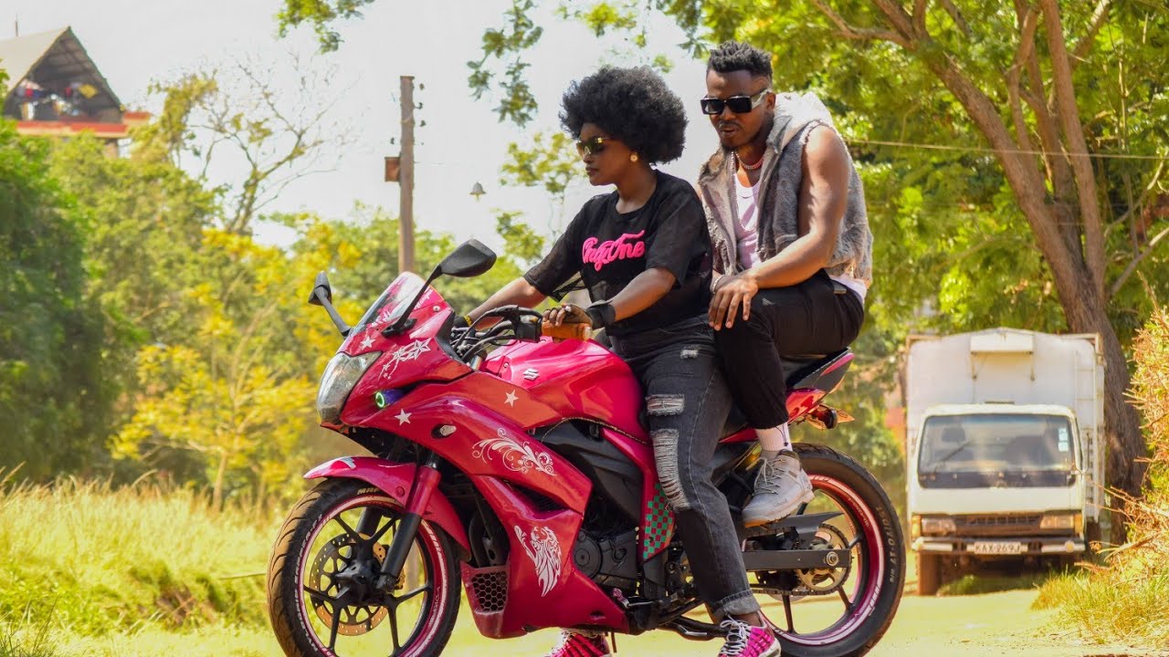 Banito Msavari-zAKE NI MAVOVO (Official music video) - YouTube
