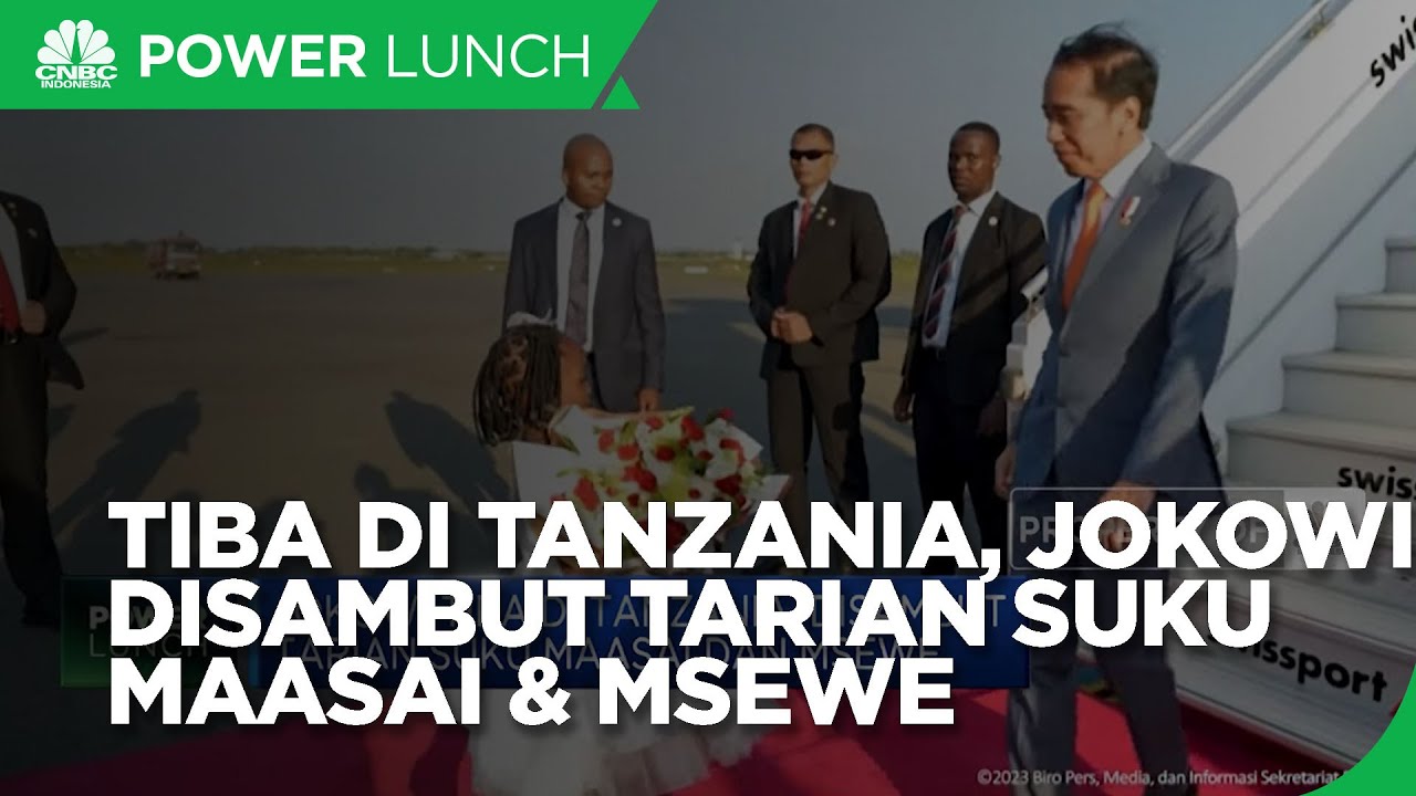 Tiba di Tanzania, Jokowi Disambut Tarian Suku Maasai & Msewe - YouTube
