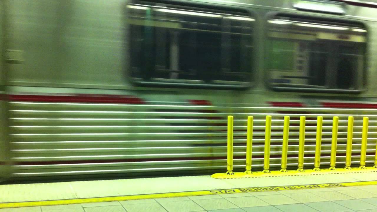 Metro Purple Line departing at Union Station 3/1/2013 - YouTube