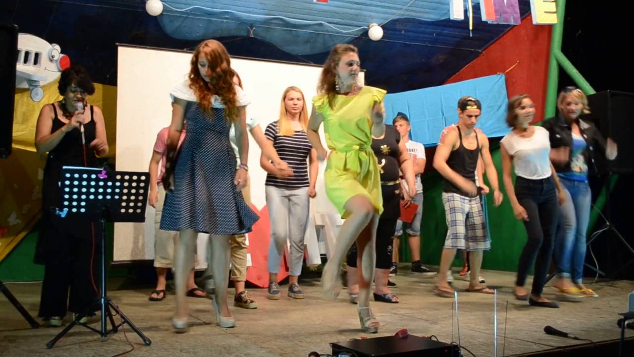 Танец под песню Море а на море чайки Youtube