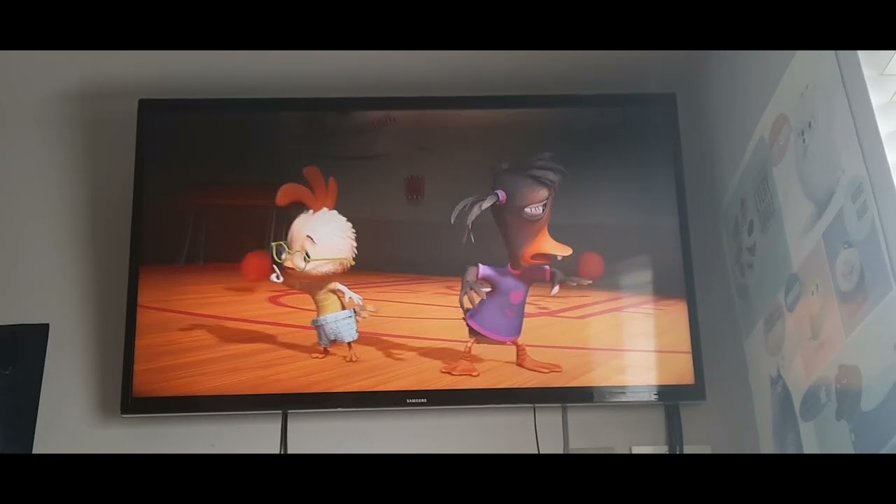 Chicken Little 3D (2005/2011) Dodgeball (Canadian French) - YouTube
