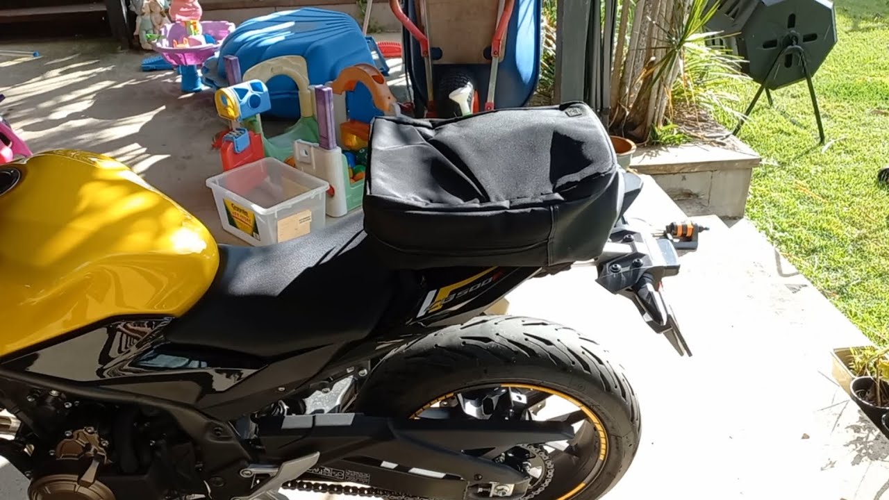DIY tail bag for Honda CB500F - YouTube
